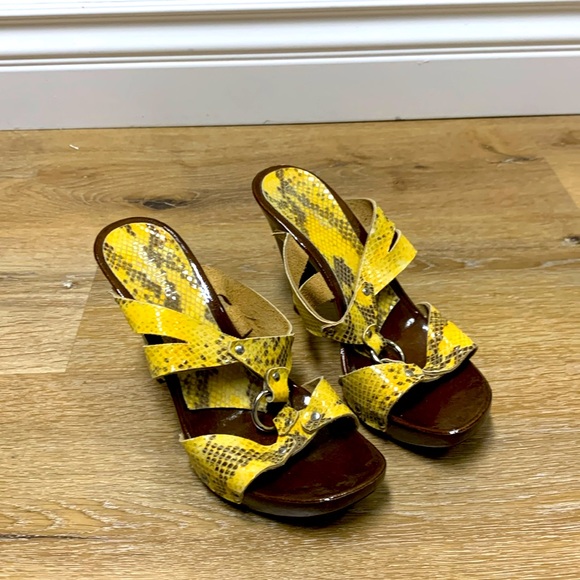 Charles David | Shoes | Charles David Yellow Snake Print Leather ...